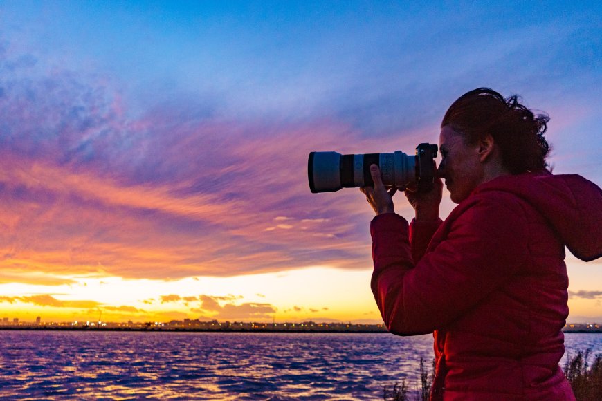 10 Iconic Photographs that Made Waves—and Changed How We Saw the World ...